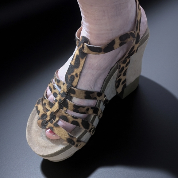 Yoki | Shoes | Leopard Print Platform Wedge Sandals | Poshmark